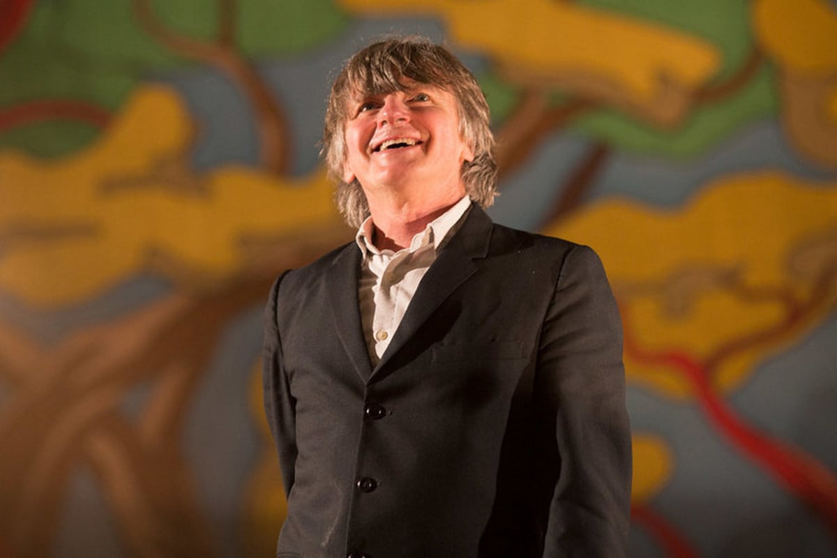 Neil Finn signs with Mushroom Group’s Good Neighbour Rights