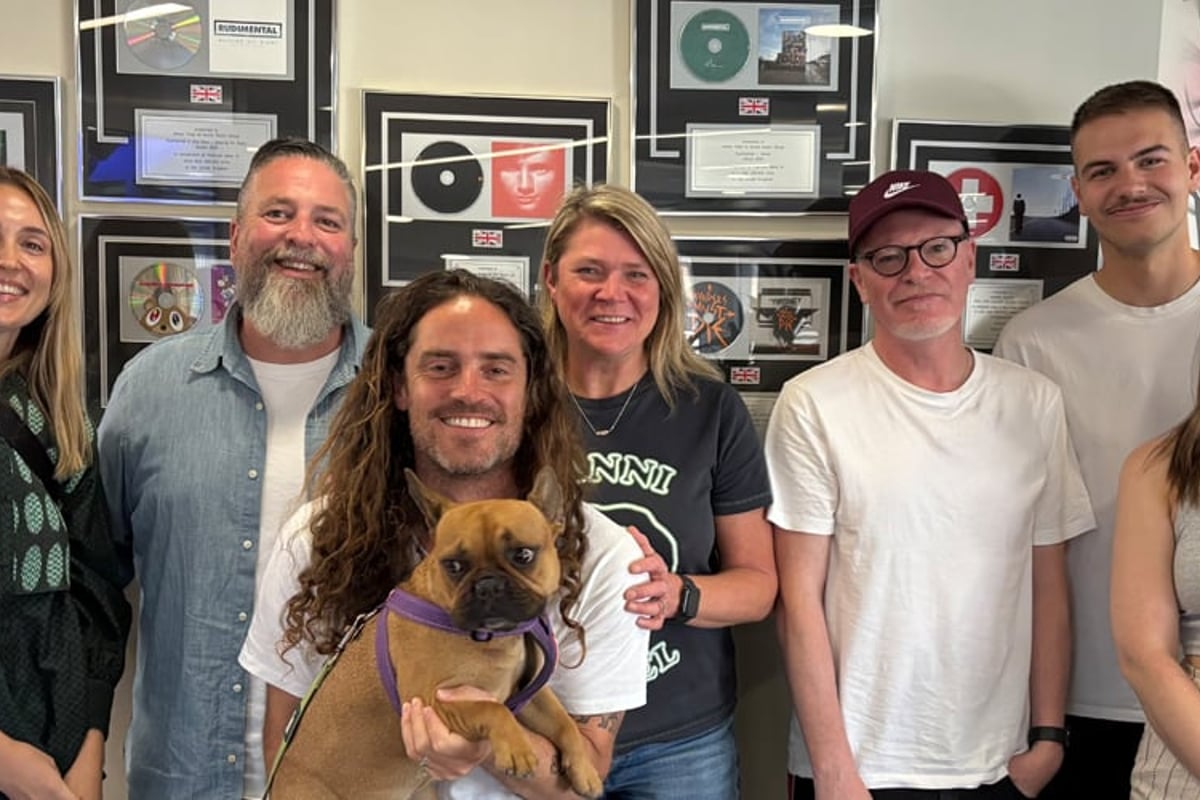 Oscar Dawson Signs JV Deal With Mushroom Music, UK's Bucks