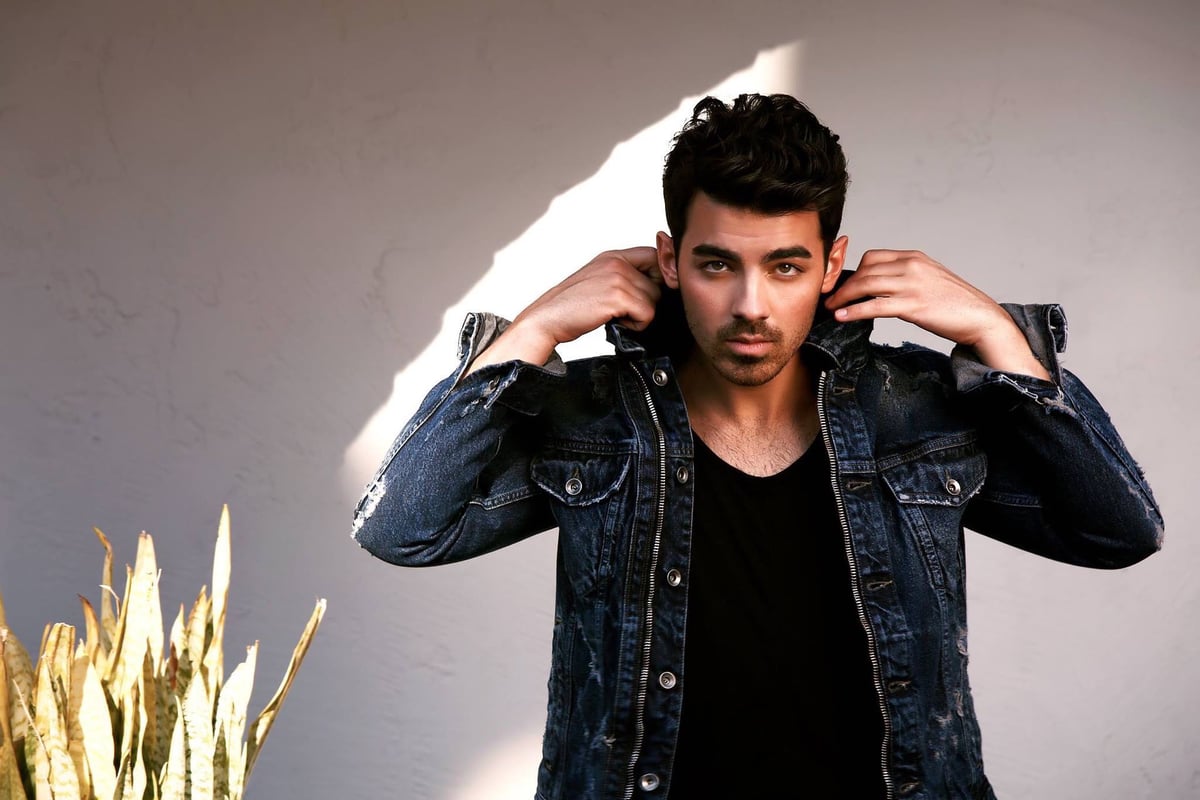 Joe Jonas signs to Universal Music Publishing Group