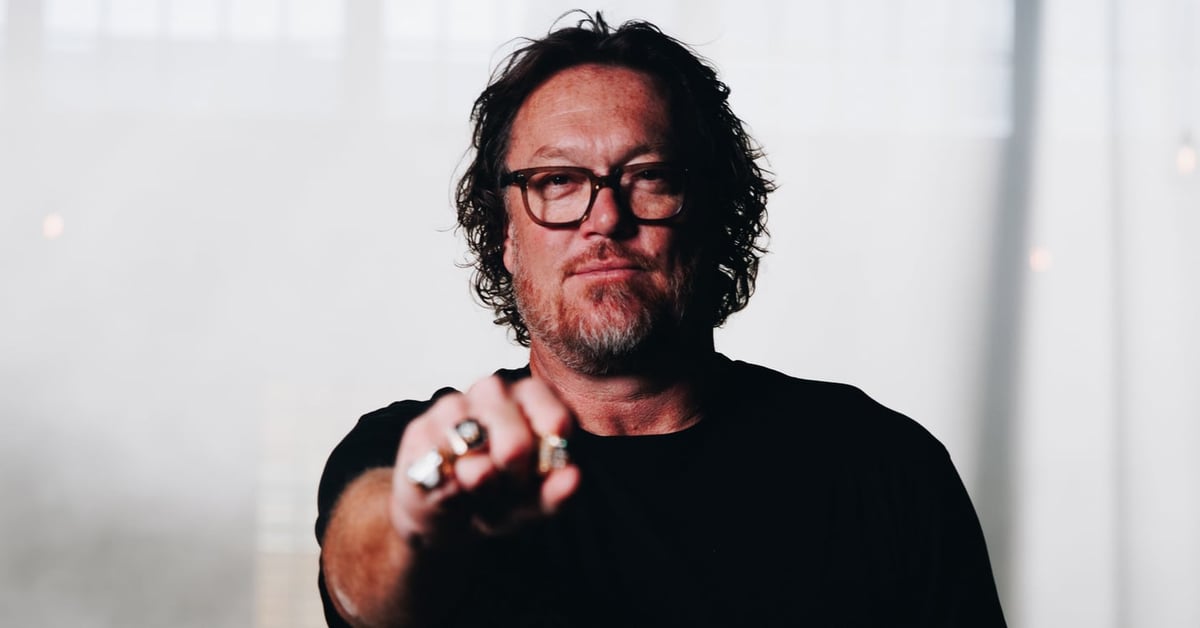 Luc Longley Talks Michael Jordan’s ‘Wicked Laugh’ in ‘Foundations’