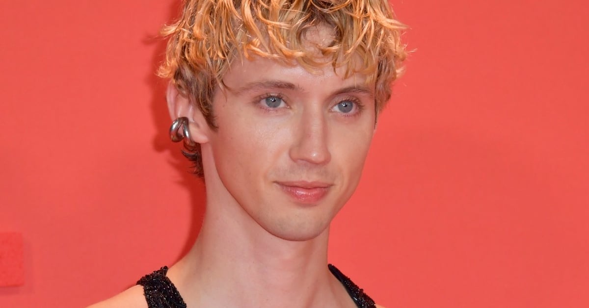 Troye Sivan Announces Album 'Something to Give Each Other'