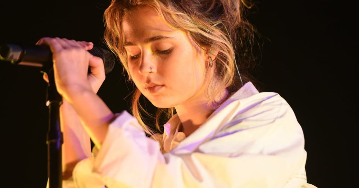 Clairo Signs to Atlantic in Splashy New Deal