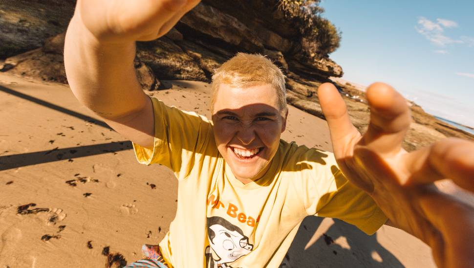 Alex the Astronaut Releases New Single, Announces New EP