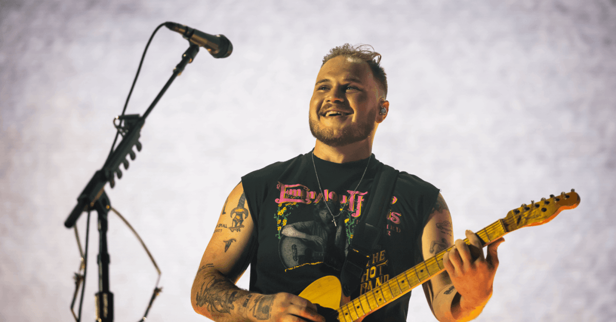 Zach Bryan Plays First-Ever Show at America's Largest Stadium