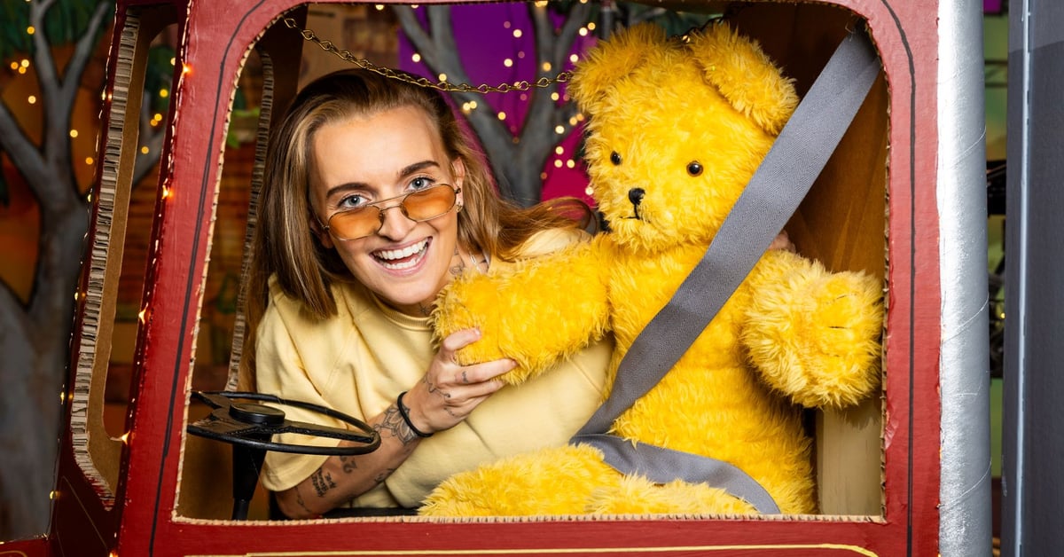 G Flip Makes 'Play School' Cameo