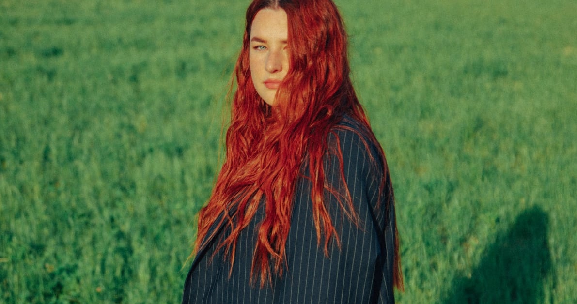 Mia Wray Discusses Her Debut Album 'hi, it's nice to meet me'