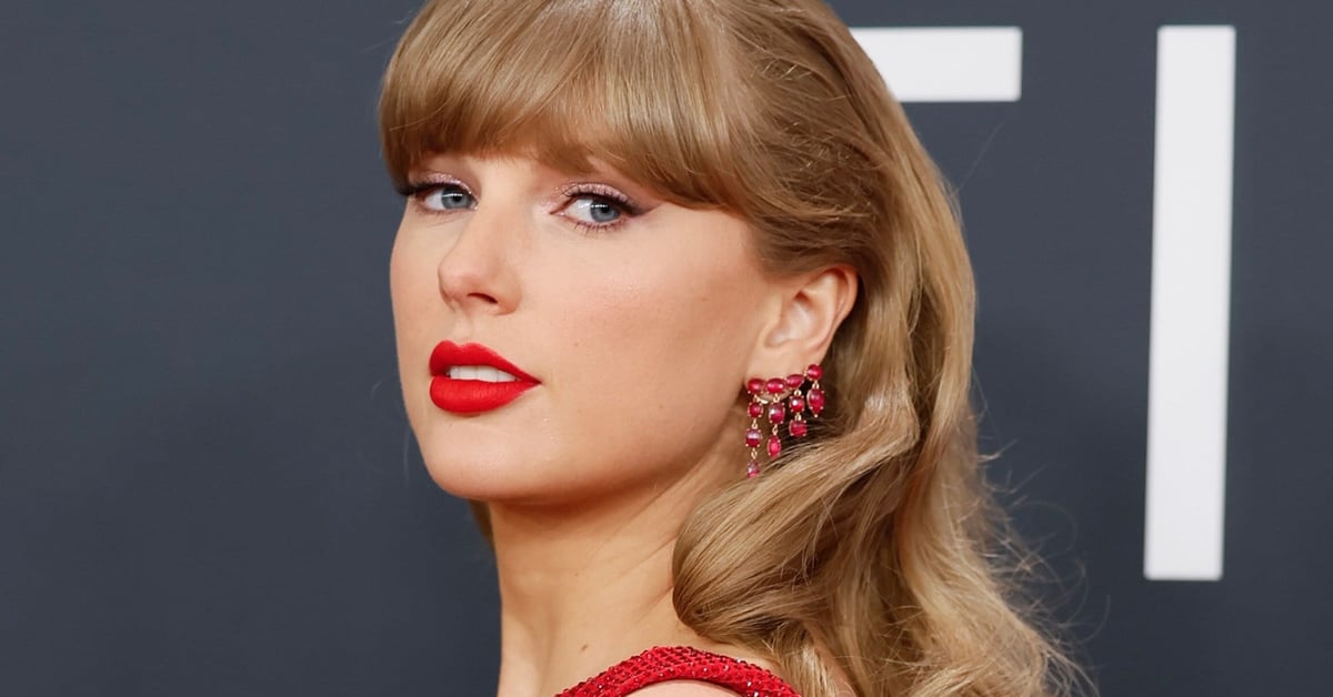 Taylor Swift Announces New Album 'The Life of a Showgirl'