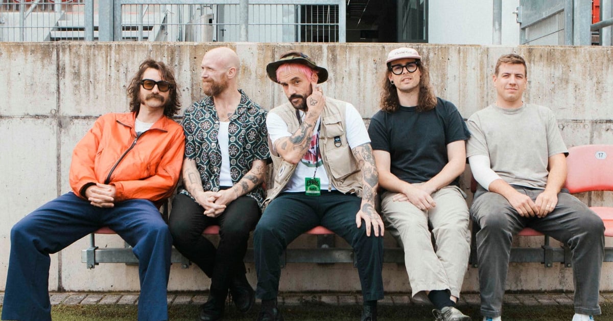 Idles Debut New Single From Darren Aronofsky's 'Caught Stealing'