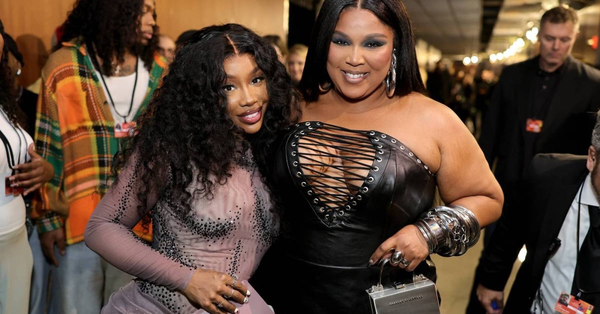 Lizzo Gives SZA Her 'Public Flowers': 'The Light Always Shines on You'