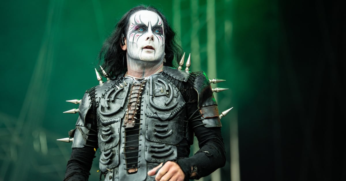 Cradle of Filth Singer Issues Statement Addressing Former Bandmates ...