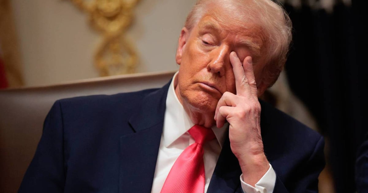 Jimmy Kimmel Roasts Trump Appearing to Fight Off Sleep During Meeting