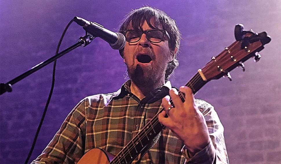 Check out Weezer's Rivers Cuomo covering a bunch of '90s classics