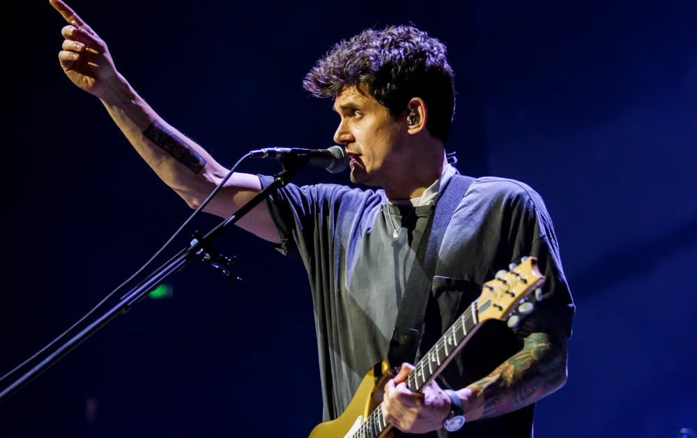 Live Review: John Mayer is unafraid to own who he is, on stage and off