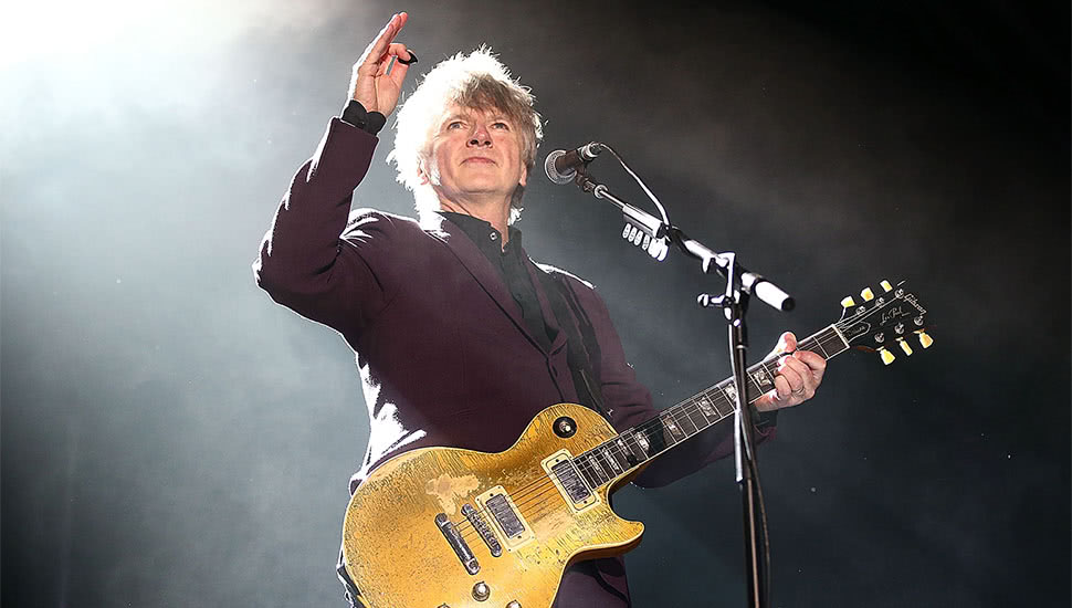 Neil Finn quits social media in the wake of Christchurch terror attack
