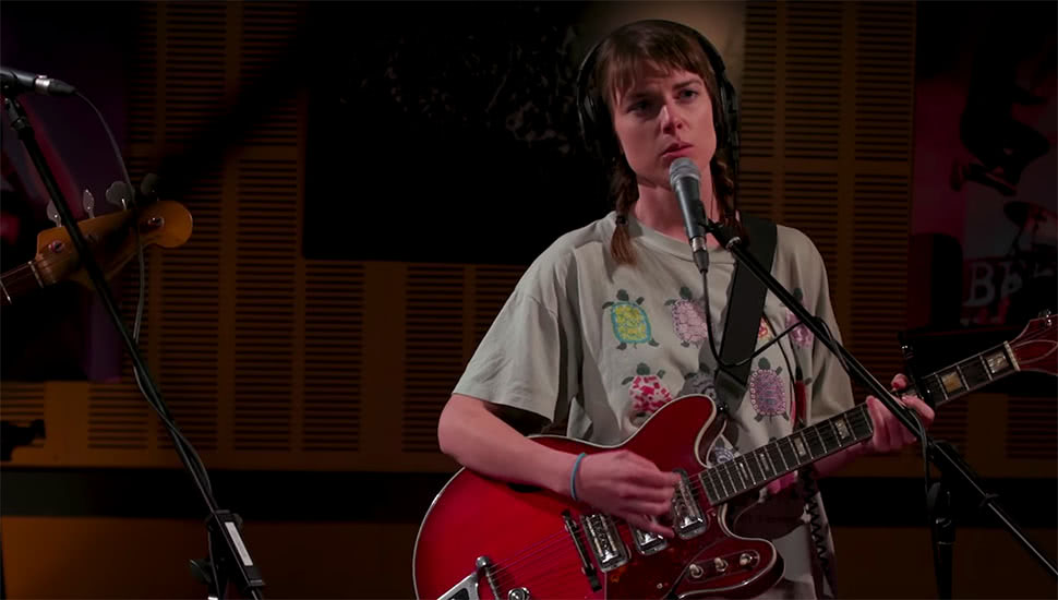 Angelic Angie McMahon has covered ABBA for Like A Version