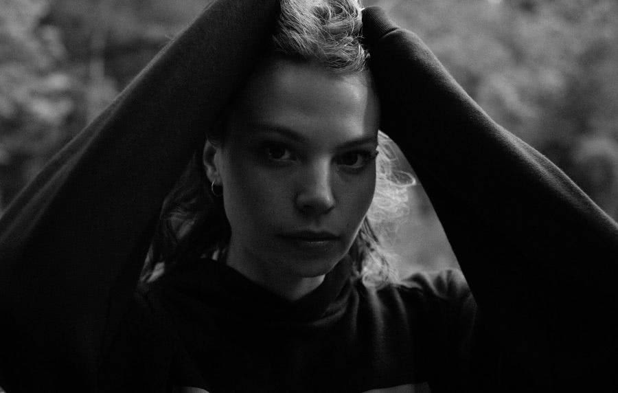 Kllo's Chloe Kae debuts solo project with two new singles