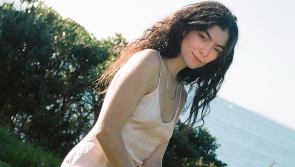 Lorde Shares Snippet of New Music
