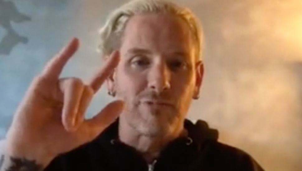 Corey Taylor dubs Alice in Chains "one of the greatest rock bands"