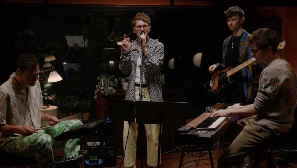 Watch Glass Animals slay a Destiny's Child cover for Like A Version