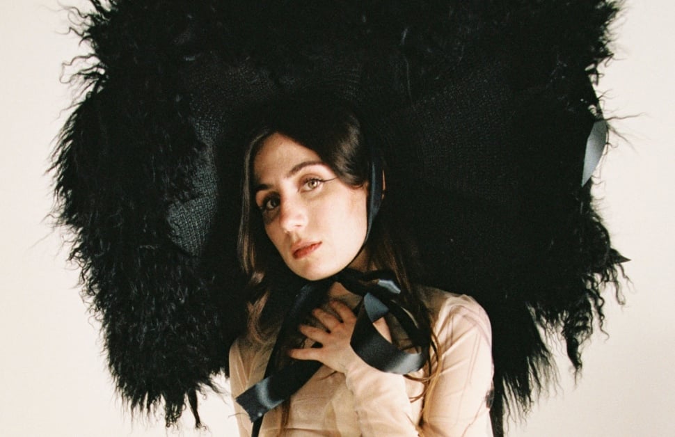 Get To Know: captivating pop singer-songwriter dodie