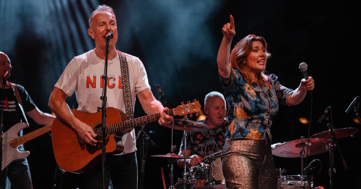 PHOTOS: James Reyne @ The Enmore Theatre