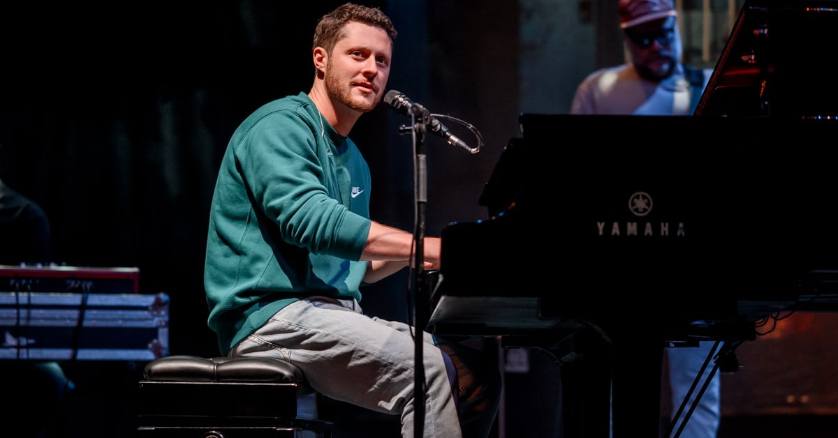 PHOTOS: Noah Reid @ The Enmore Theatre