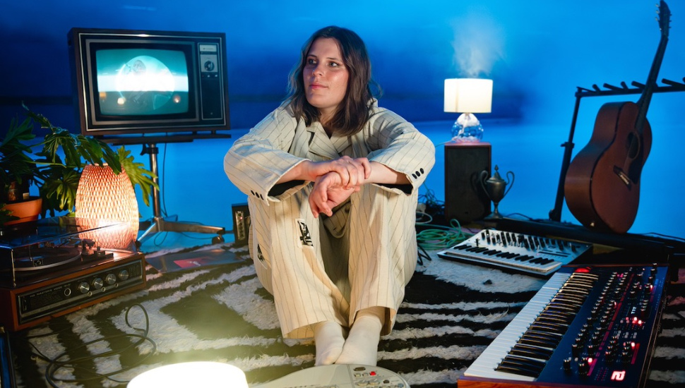 Alice Ivy Teams Up with Josh Teskey for New Single