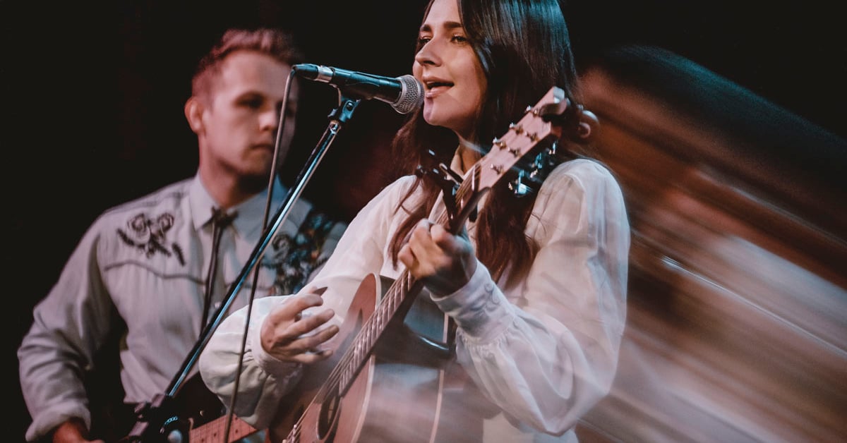 PHOTOS: Chloe Styler @ The Metro Social