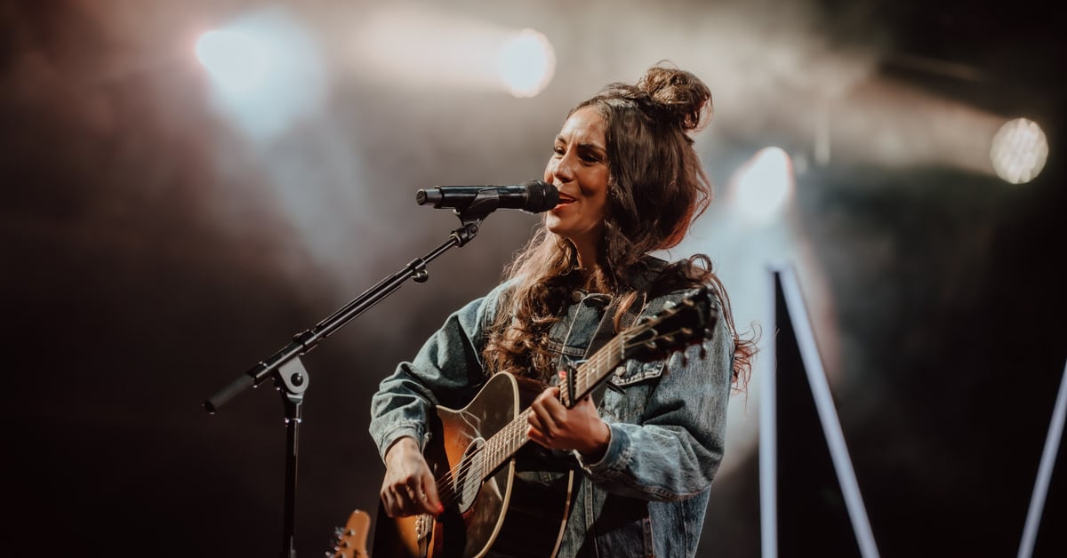 PHOTOS: Amy Shark @ Night At The Barracks