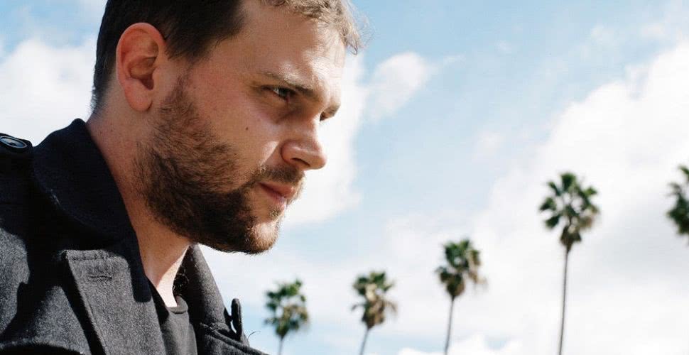 Australia's Josh Simons talks 'muso’s equivalent to Tinder' Vampr | TIO