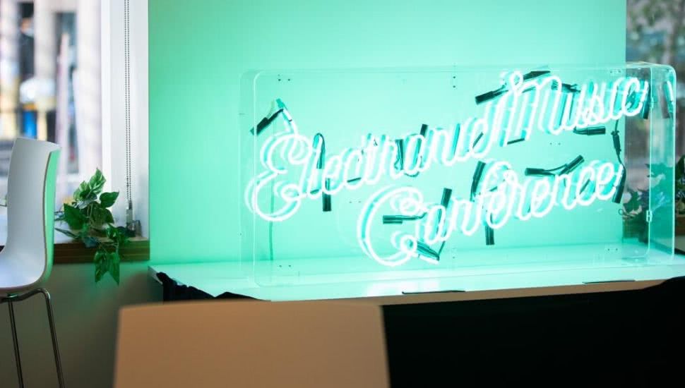 A manager's alarming hourly rate and contract red-flags outlined at EMC