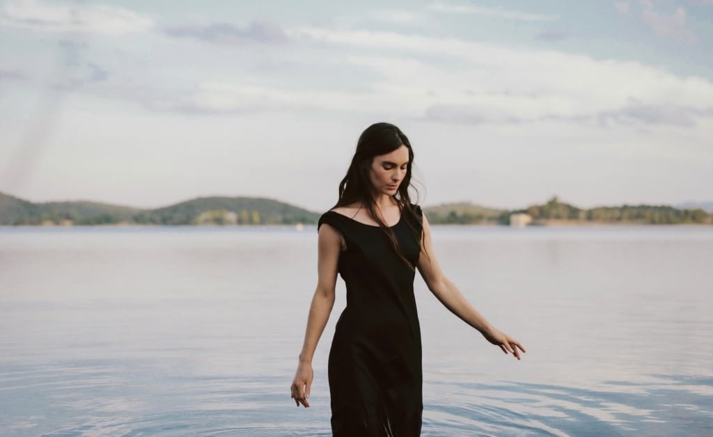 Lisa Mitchell signs with Believe