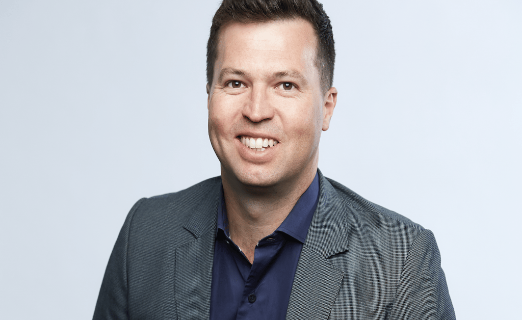 Roger Field to Exit Live Nation