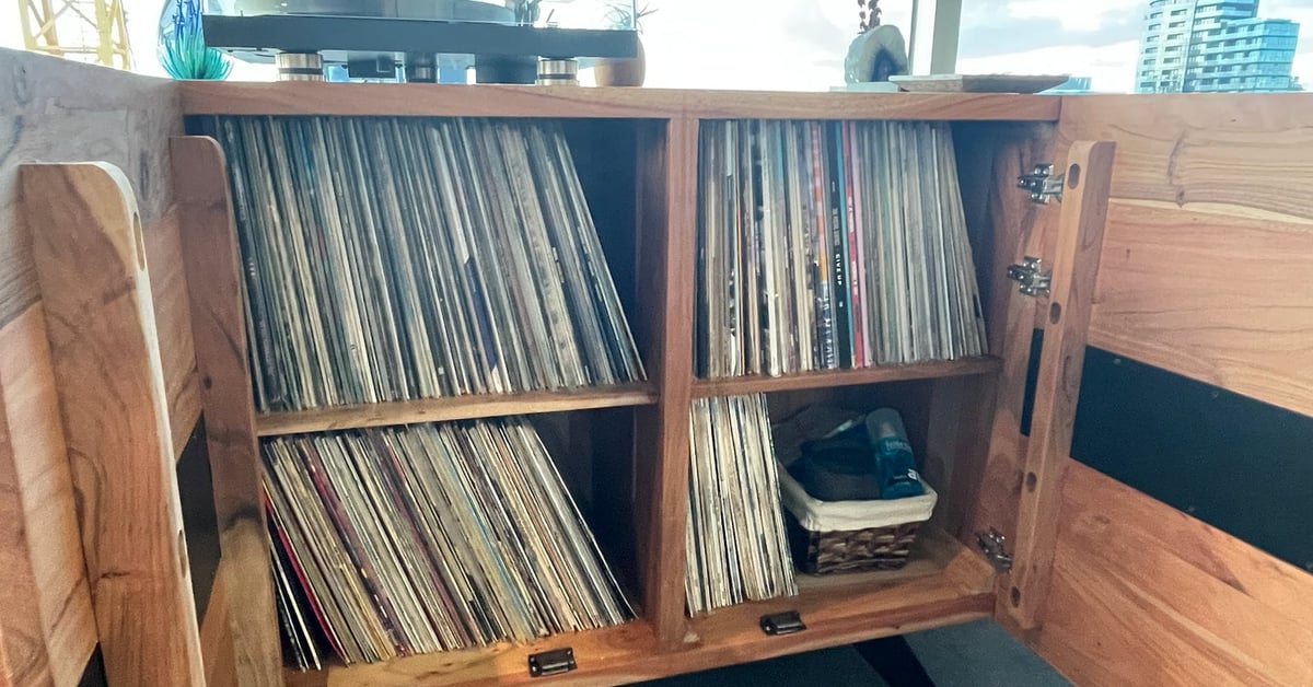 What I Learned After Collecting 300+ Vinyl Records