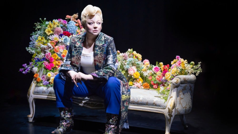 How Sarah Snook Transformed into 26 Different Characters