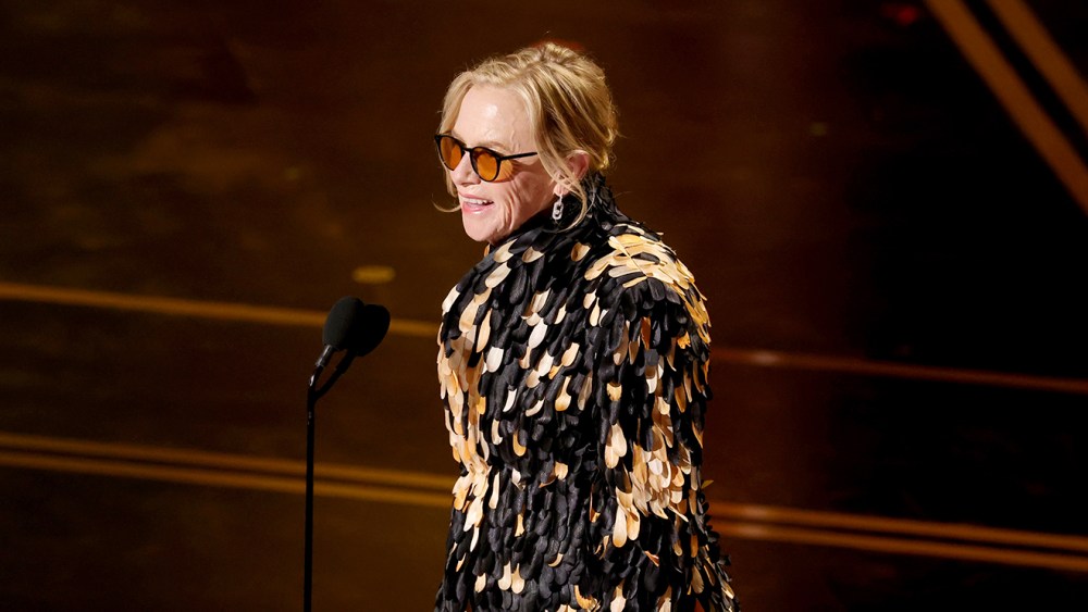 'Weapons' Star Amy Madigan Wins Oscar for Best Supporting Actress and ...