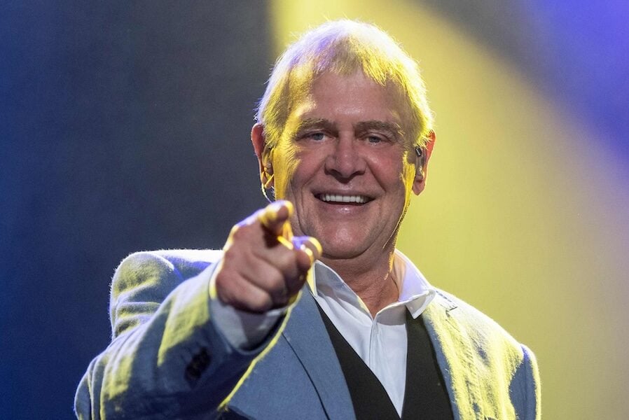 Hugh Jackman, Celine Dion to Honour John Farnham at Tribute Concert