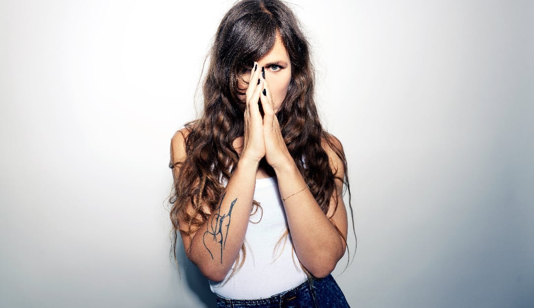 Reb Fountain Covers OMC's Classic Hit 'How Bizarre'