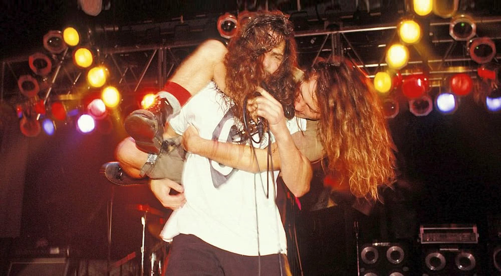 Eddie Vedder speaks out about the loss of his "older brother" Chris Cornell