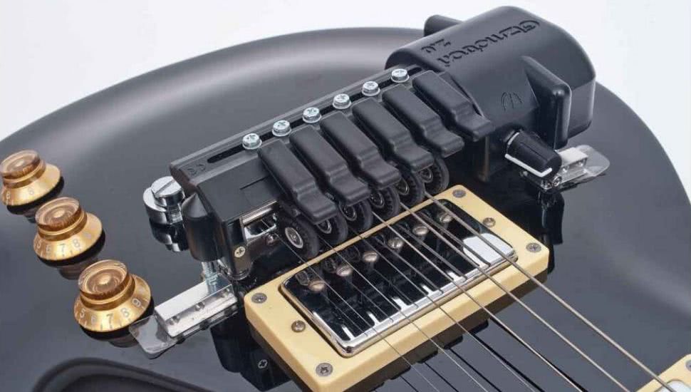 10 strange instruments made by well-known musicians