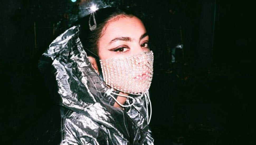 Charli XCX Announces Extended Version of 'Brat'