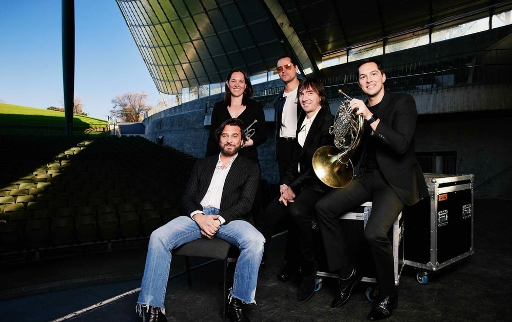 Jet Plot Hometown Show for the Ages