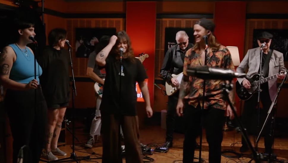 Watch Dune Rats and some special guests cover The Angels