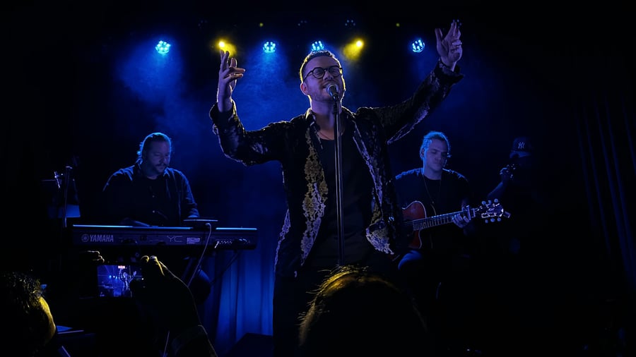 Sam Fischer Reveals Album Title: 'I Love You, Please Don't Hate Me'