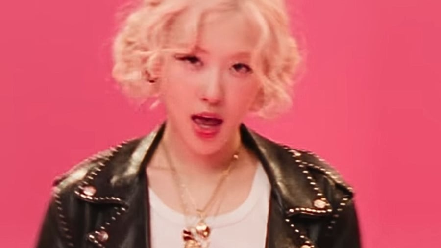 Rosé Makes ARIA History: ‘APT.’ Hits No. 1, a First for Solo Female K-pop - Rolling Stone Australia