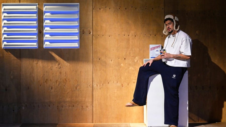 Bad Bunny Gets His Laundry Done During 'Voy a LLevarte Pa PR ...