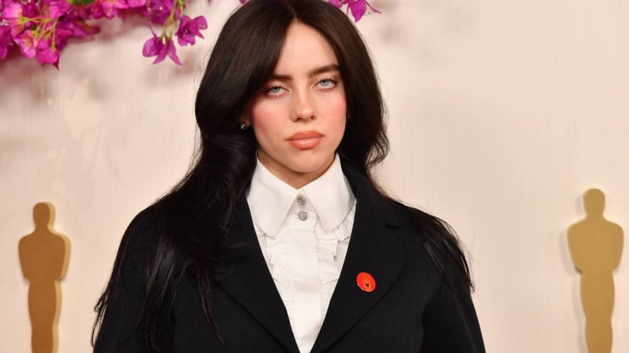 Billie Eilish Says Met Gala Images of Her Are Fake: 'That's AI'