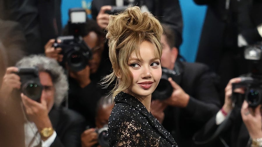 The Outlines on Lisa's Met Gala Look Were Real People, Just Not Rosa Parks