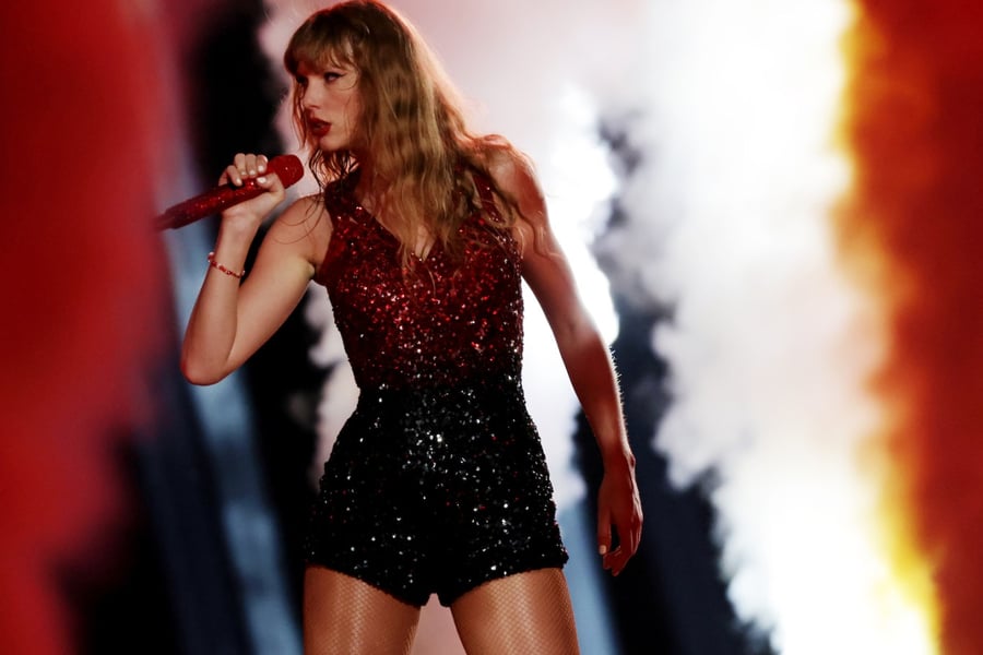 Taylor Swifts Dad Will Not Face Charges After Alleged Altercation With